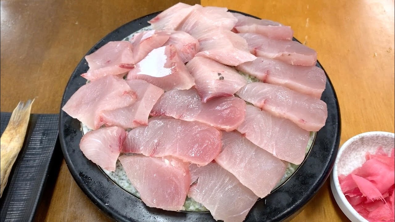 A Raw Fish Restaurant (횟집) I Liked in Jeju, Korea - YouTube
