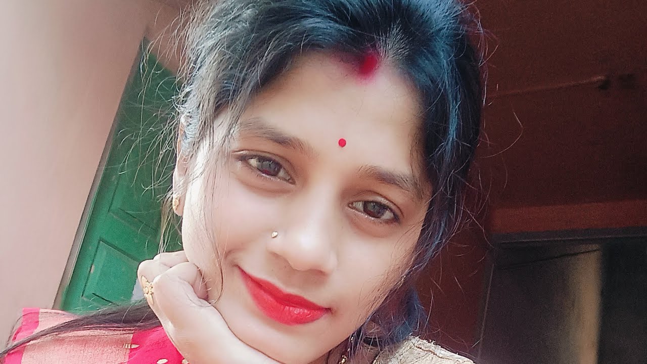 Smriti paul is live সবাই কি আমাকে ভুলে গেলে বন্ধুরা - YouTube