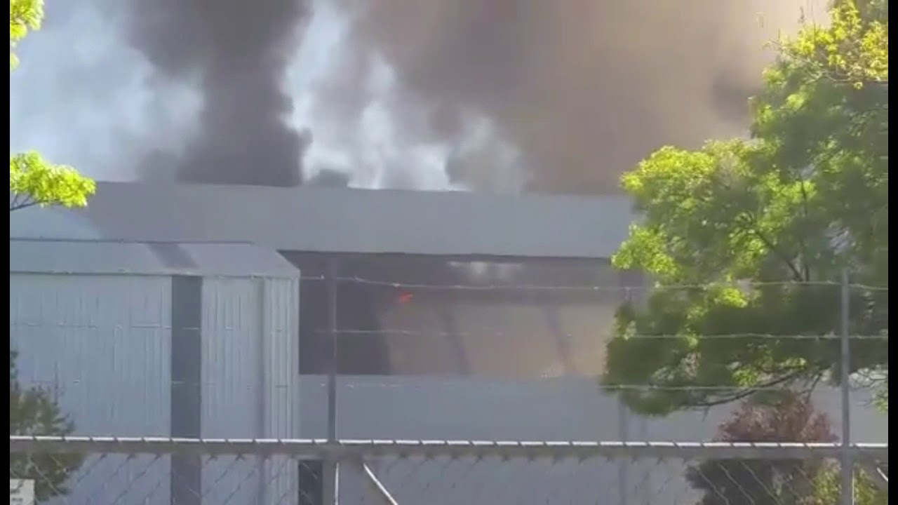 Huge fire at Christchurch's Ravensdown fertiliser plant - YouTube