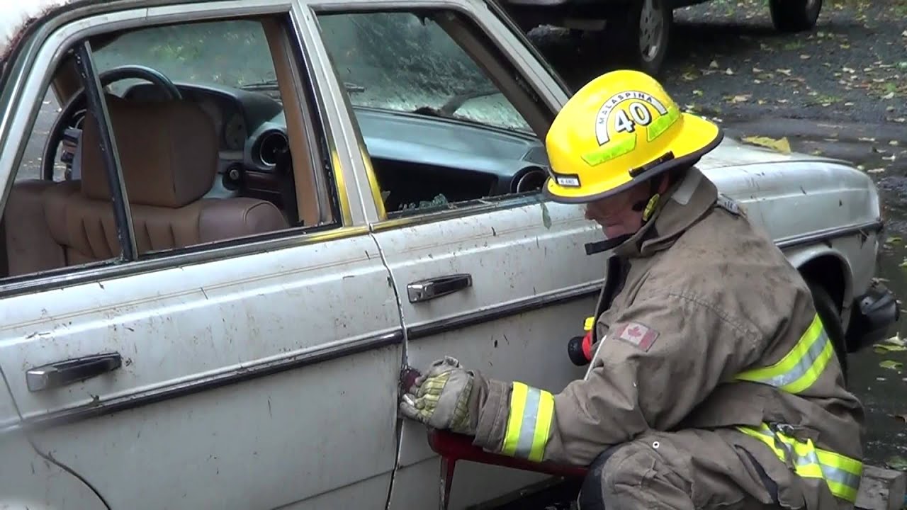 2012 10-13 - MVFD Auto Extrication Demo - YouTube