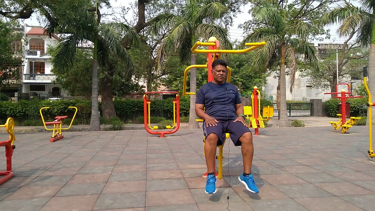 Open gym. Deltoid/shoulder pull down curl. - YouTube