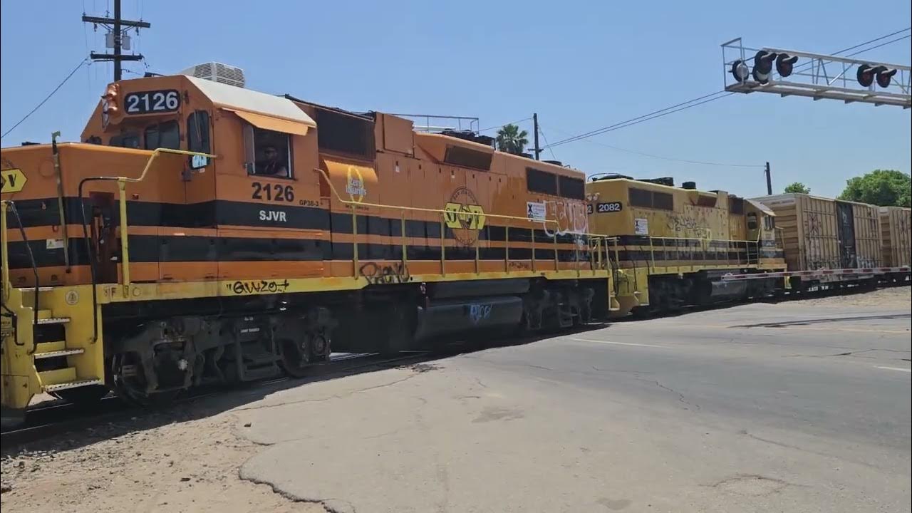 SJVR 2126 and 2082 at E. Truxtun Ave 5/27/2023 - YouTube
