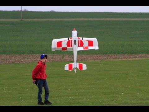 TEN YR OLD ZAVI MACHINCHY PROP HANGING HIS PARKZONE VISIONAIR WITH TX ...