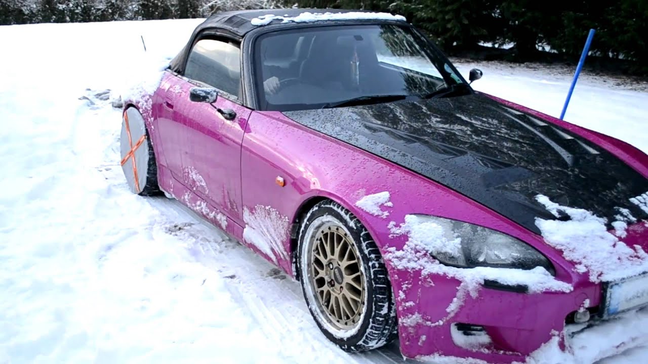 Honda s2000 in the Snow with Snow Socks - YouTube