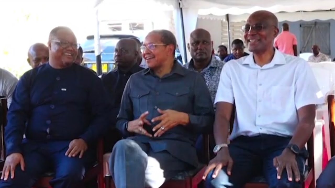 TUNDU LISSU USO KWA USO NA RAIS MSTAAFU JAKAYA KIKWETE MSIBANI WA PROF ...