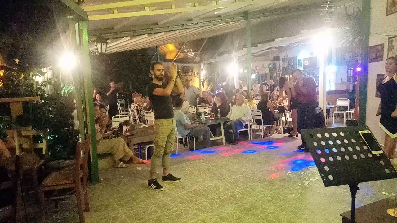 ΑΣΠΡΟ ΠΕΡΙΣΤΕΡΙ ΜΠΟΥΖΟΥΚΙ ΧΡΗΣΤΟΣ ΠΕΤΡΙΔΗΣ - YouTube