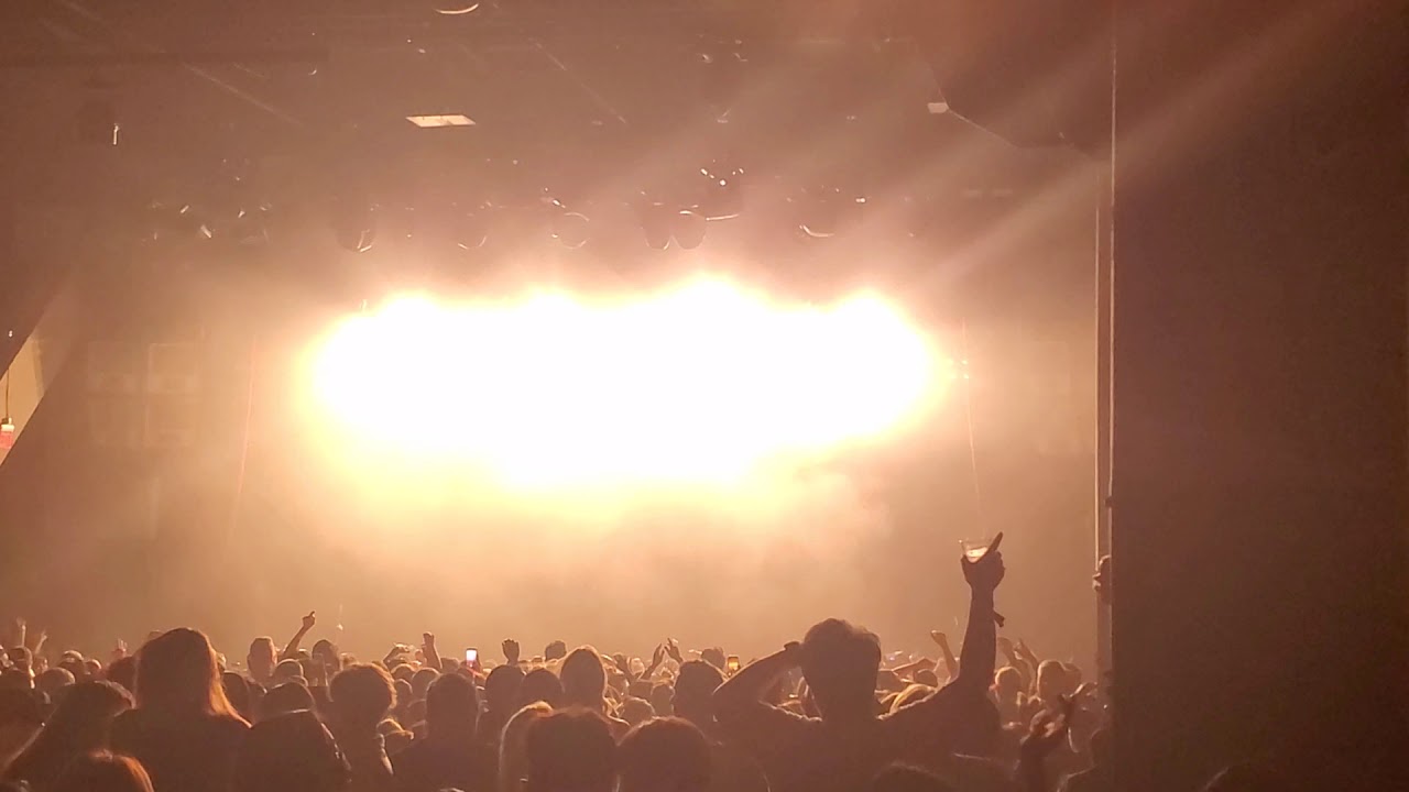 Sound of Walking Away - Illenium @ Big Night Live Boston - YouTube