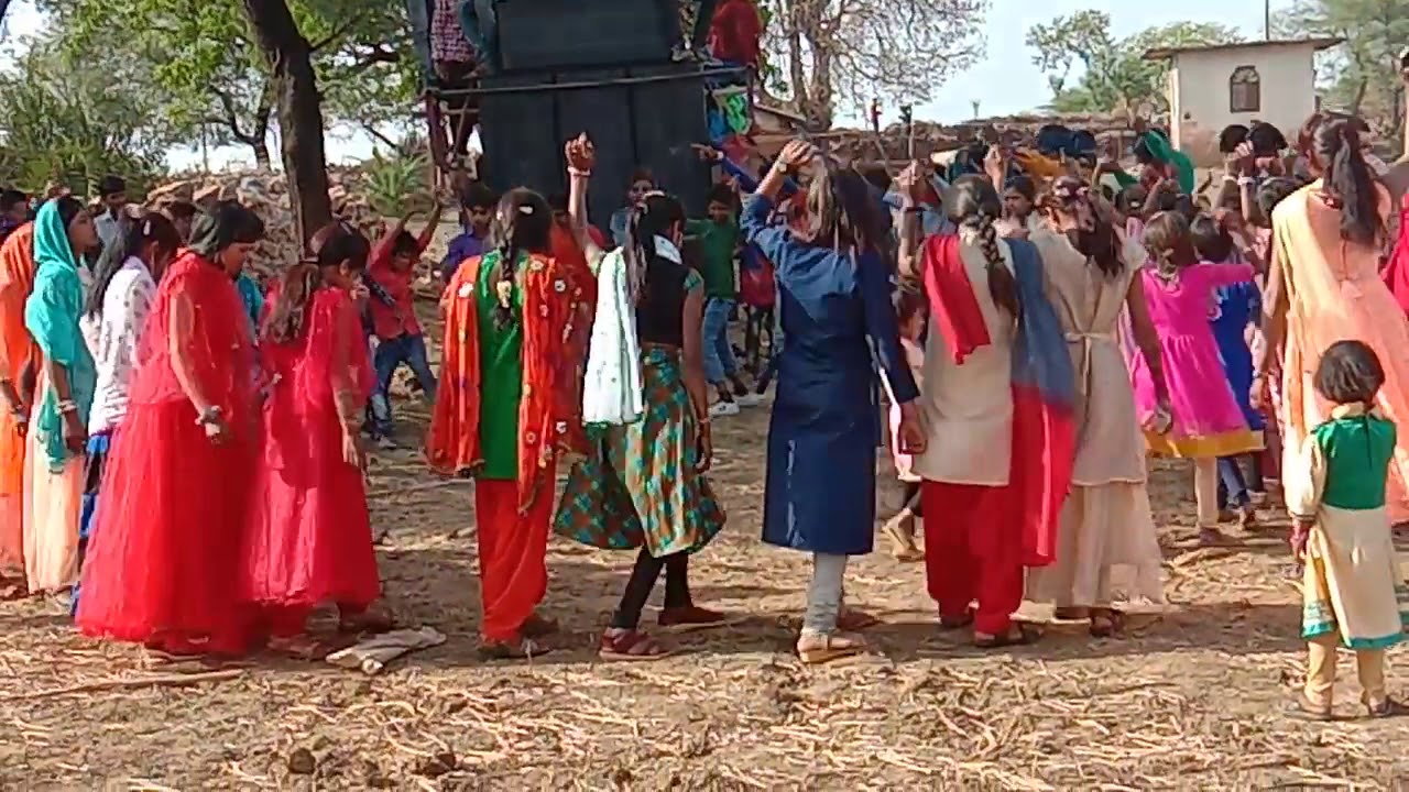 Dongri dance video - YouTube