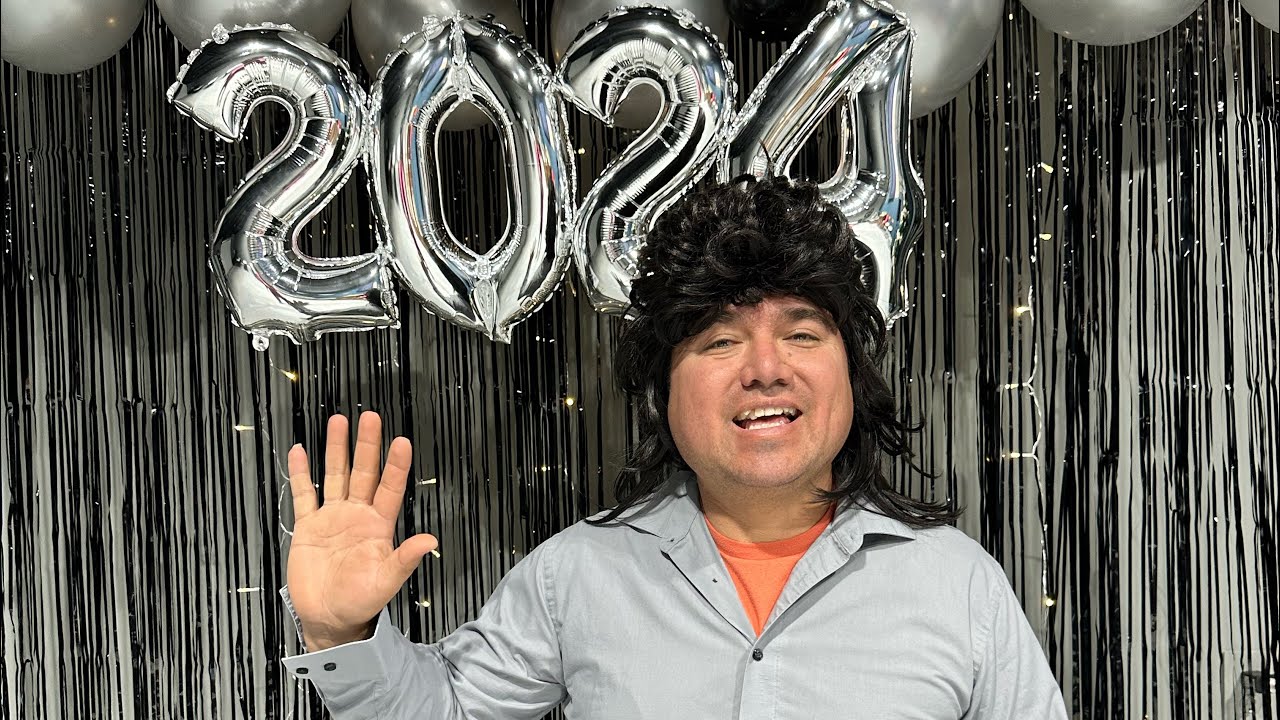 El uyuyui les desea Feliz Año Nuevo - YouTube