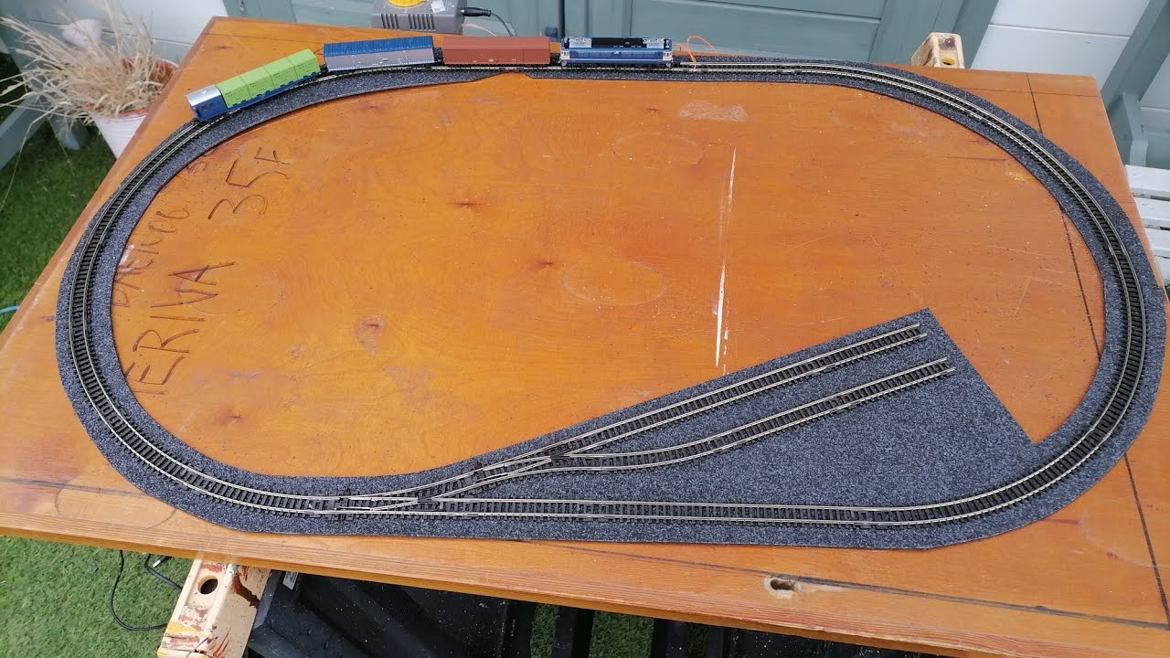 N Gauge Train Set Oval Model Railway/ Railroad Layout - YouTube