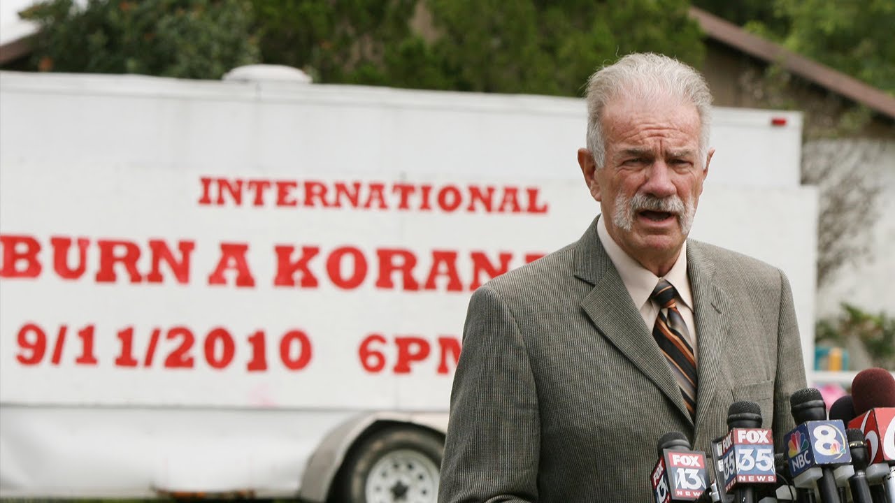 Quran burning pastor Terry Jones denied entry into Canada - YouTube