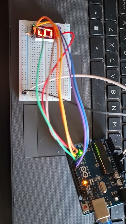 Display 7 segmentos con arduino - YouTube