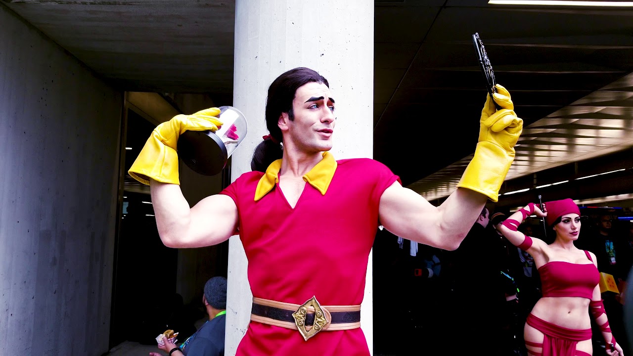 BEST GASTON COSPLAY NEW YORK COMIC CON 2019 - YouTube