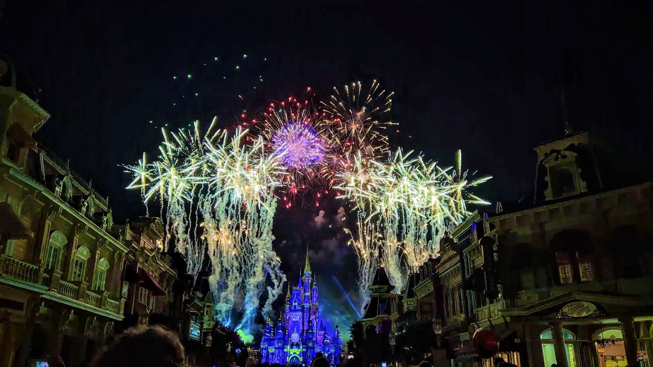 🔴 4K LIVE Magic Kingdom Splendid Sunday Fun! Pt 2 of 2 - YouTube