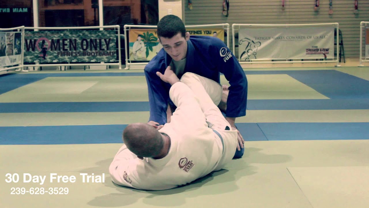 Naples BJJ and Brazilian Jiu Jitsu: Scissor Sweep From the Guard - YouTube