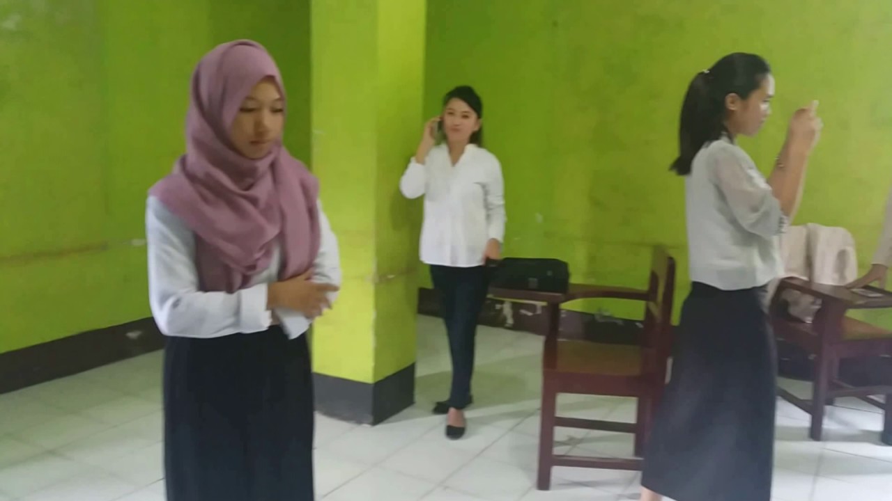 Mannequene Challenge Versi STMIK Multicom Kotamobagu 2016 - YouTube