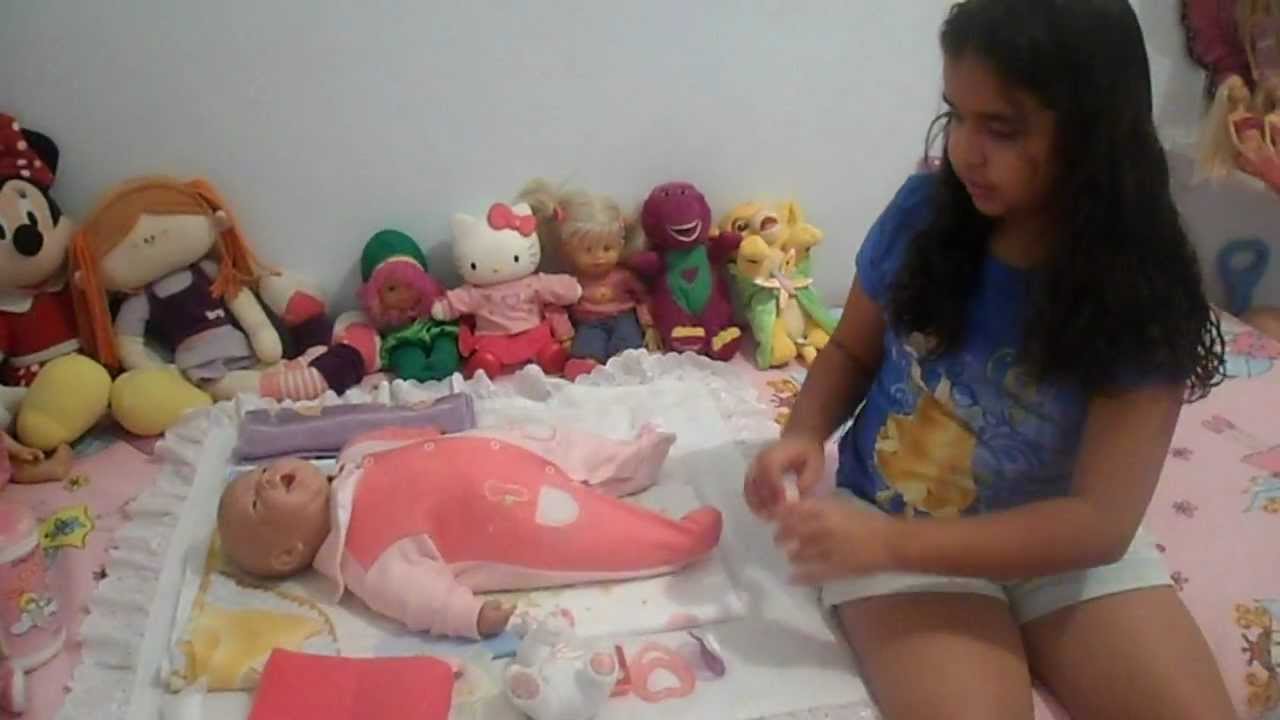 Trocando a fralda do bebê - YouTube