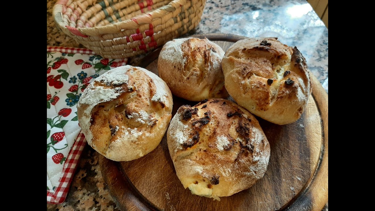 Panini sardi con ricotta - YouTube