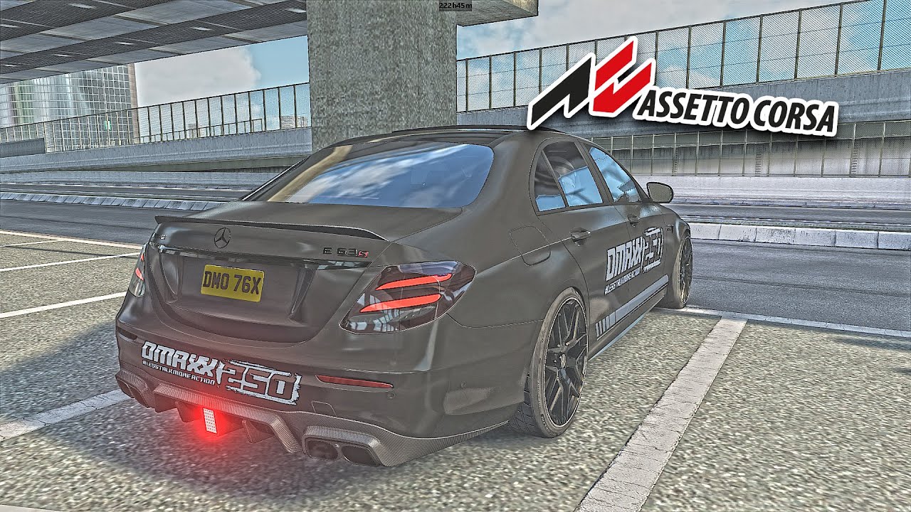 Assetto Corsa Mercedes Benz AMG E63 S Swimming Through Traffic - YouTube