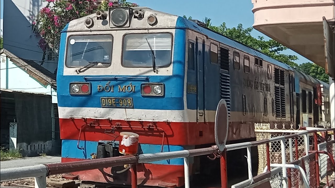 [2191] D19E - 908: SE2 | Ga Thanh Khê (14h51 - 2/6/2023) - YouTube