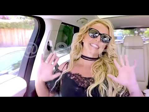 Britney Spears & Christina Aguilera carpool Karaoke