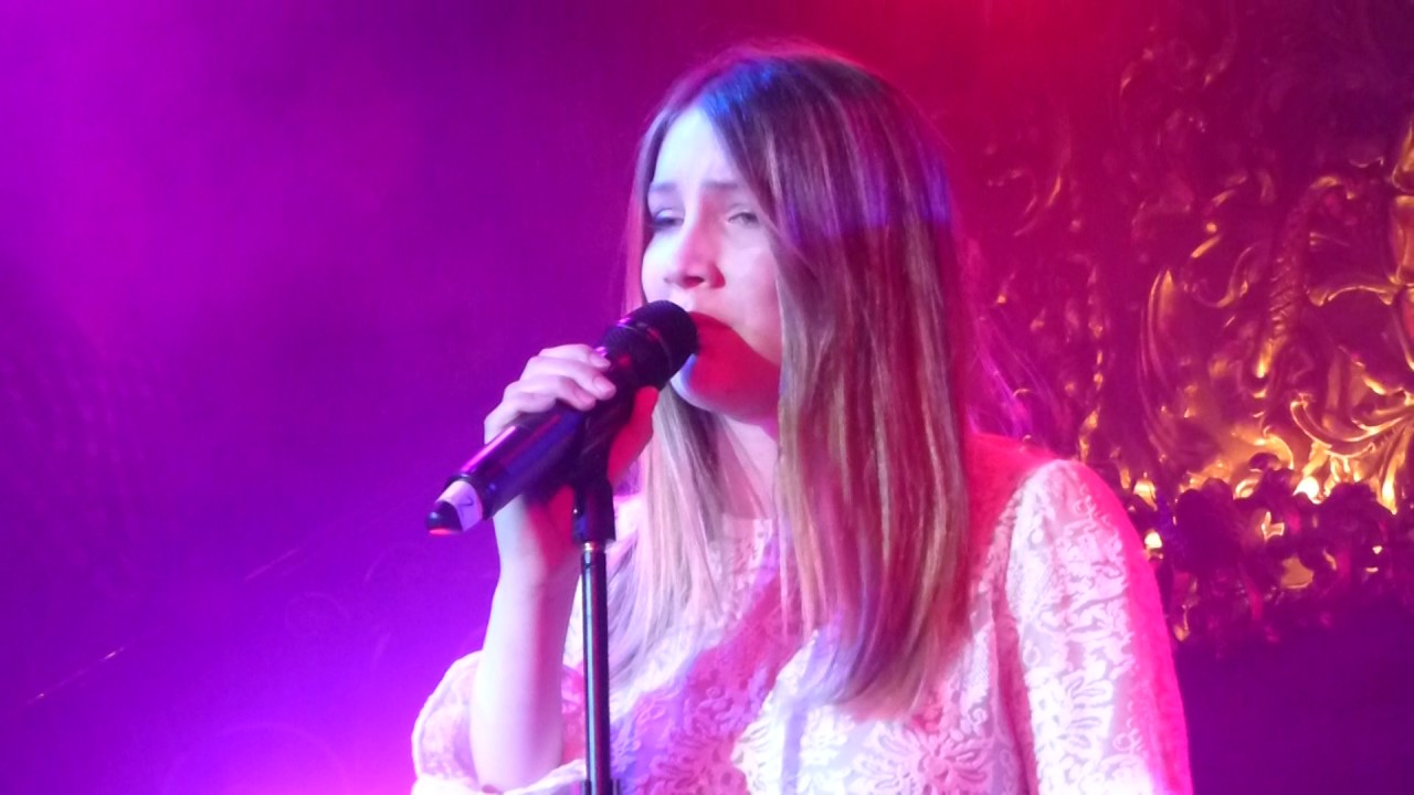 Blanche (Belgium) - City Lights (Live) London Eurovision Party Cafe de ...