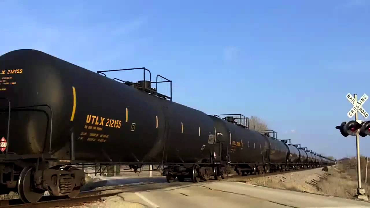CN 5782 West Through Plato Center, IL - YouTube