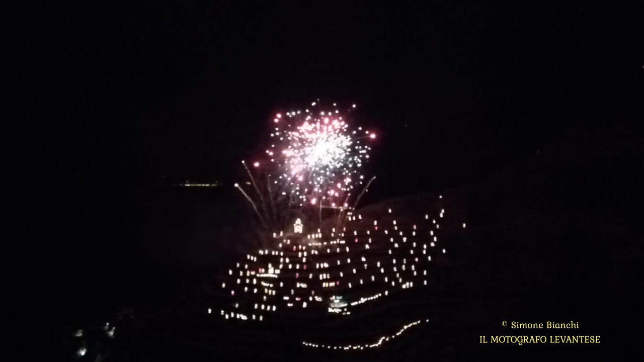 Accensione del Presepe di Mario Andreoli a Manarola - 8 dicembre 2019 ...