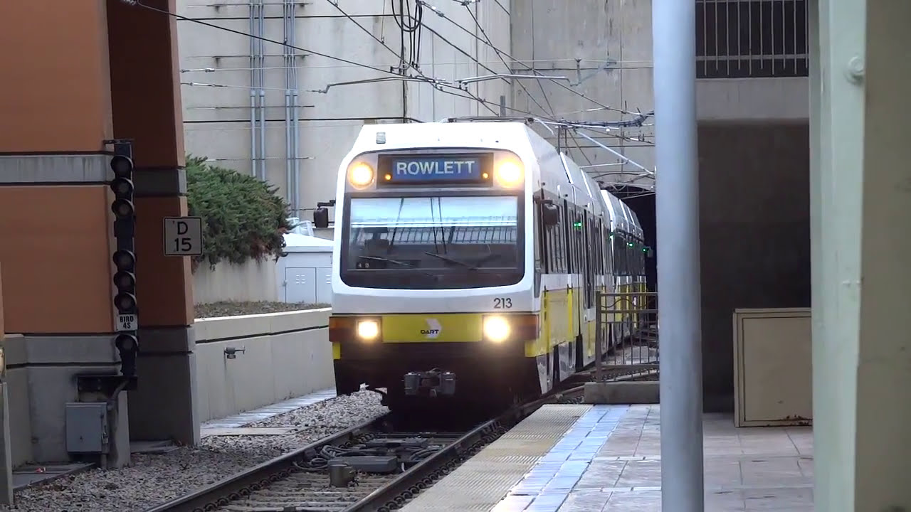 Dallas Area Rapid Transit | Kinkisharyo Super LRV Consist | SMU ...