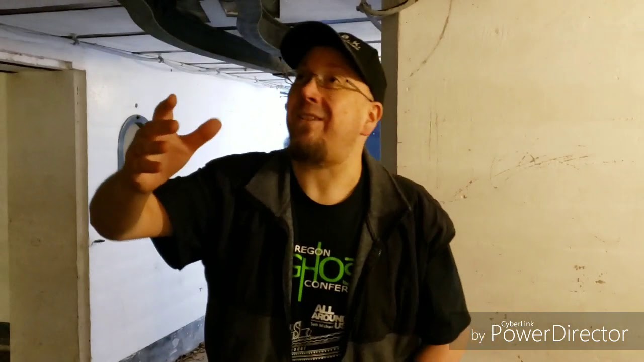 Project Blacklight: Battery Pratt - YouTube