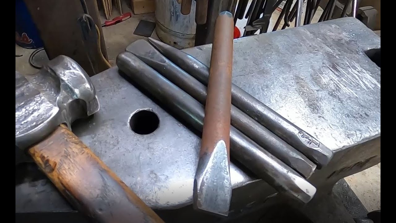 Forging a slot punch in 2 minutes with a 15kw induction forge and an ...