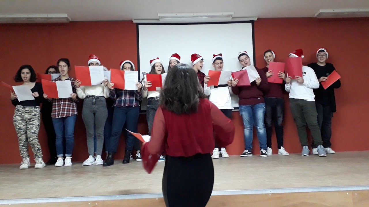 ΧΡΙΣΤΟΥΓΕΝΝΙΑΤΙΚΗ ΓΙΟΡΤΗ ΓΥΜΝΑΣΙΟΥ ΒΑΓΙΩΝ 2019 (PART 2) - YouTube