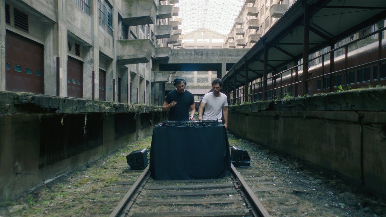 Greenhaven DJs at Brooklyn Army Terminal, New York - YouTube