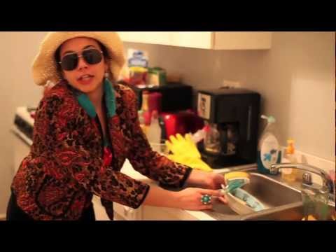 Shit Latina Girls Say (Abuela outtakes)