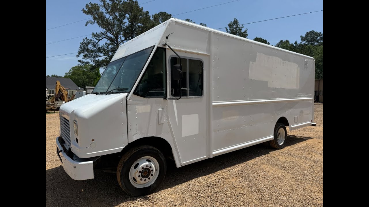 #630 - 2018 Ford F59 Step Van - YouTube