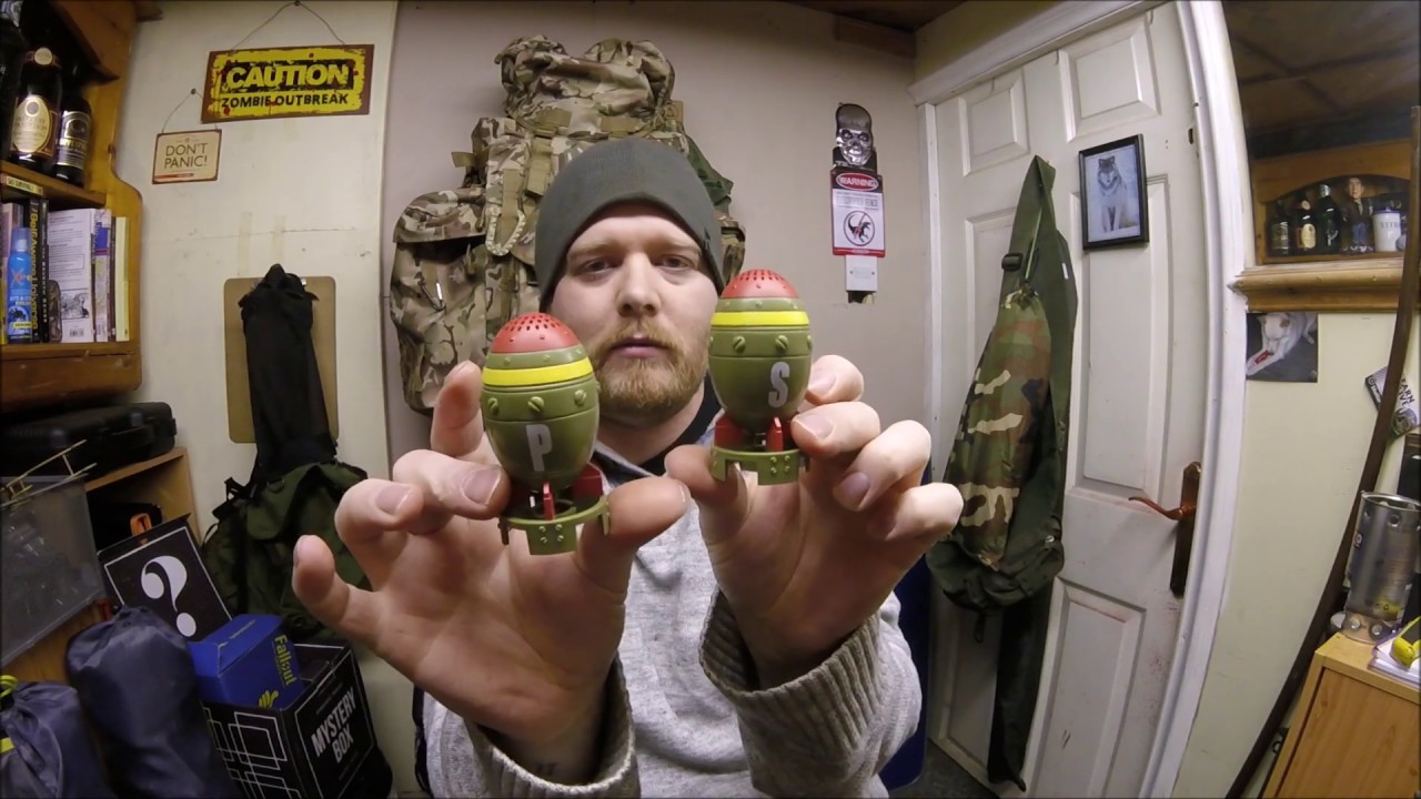 Fallout Loot Crate Box Season 2 Box 1 - YouTube