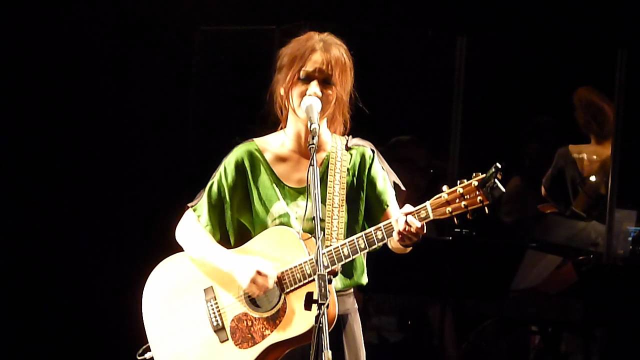 陰天 @ Ellen Loo 盧凱彤掀起連場音樂會 2011-07-22 - YouTube