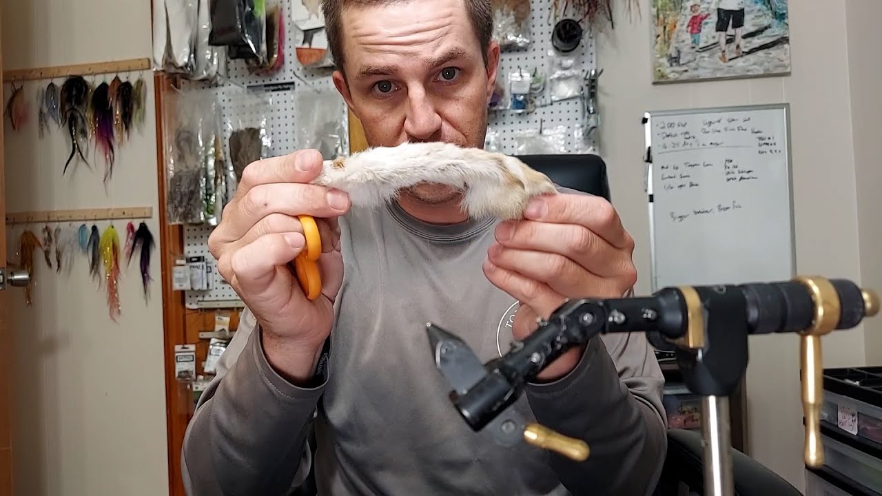 Fly Tying - Dry Flies - The Snowshoe Midge Cluster & Cottonwood - YouTube