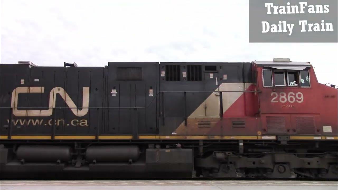 CN 2869 & CN 3837 Locomotives Manifest Train Sarnia Ontario - YouTube
