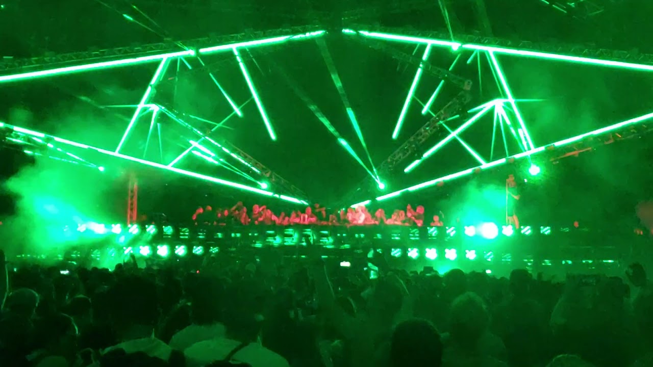 Carl Cox Miami Ultra 2019 (Prodigy Firestarter RIP) - YouTube