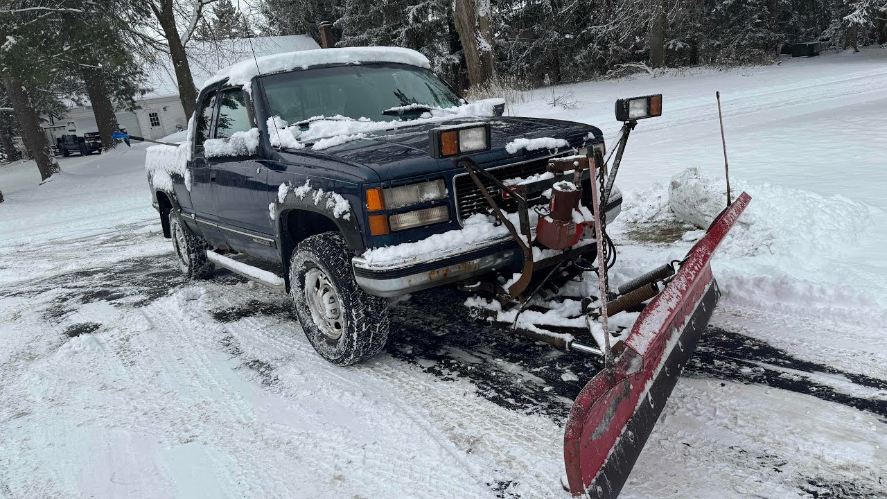 Plowing 101: driveway plowing basics, how a plow works, and plow ...