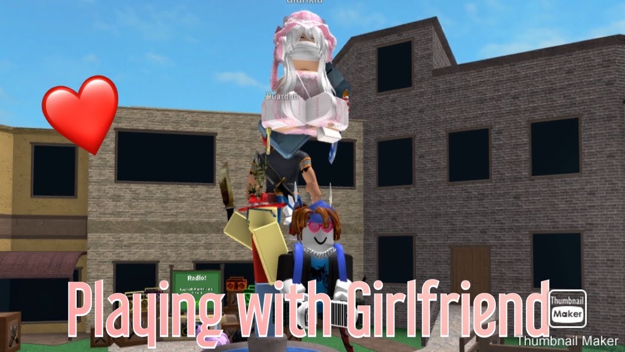 Playing Murder Mystery 2 with my Girlfriend (Roblox) - YouTube