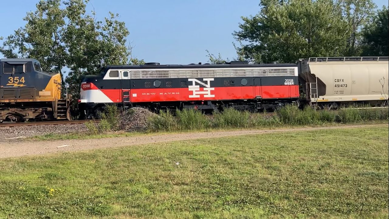 Webx 2058 new haven trailing on a CSX freight train Erie, PA 8/4/24 - YouTube