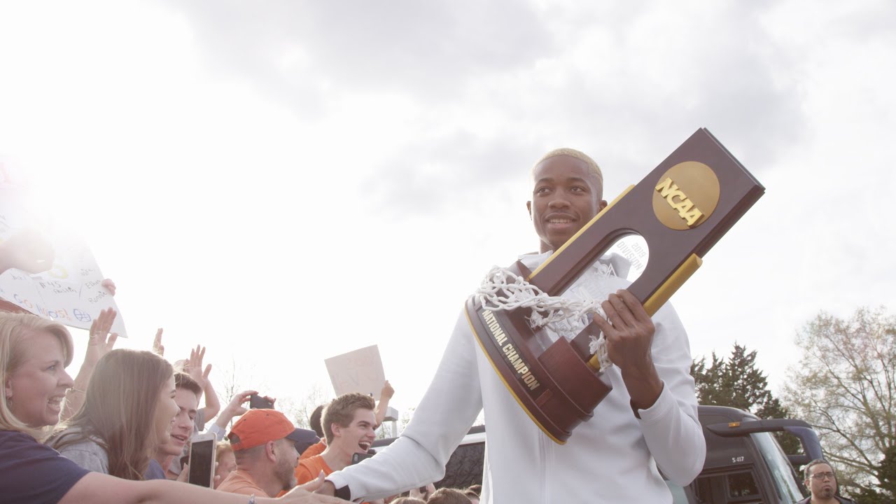 MEN'S BASKETBALL: WELCOME HOME - YouTube