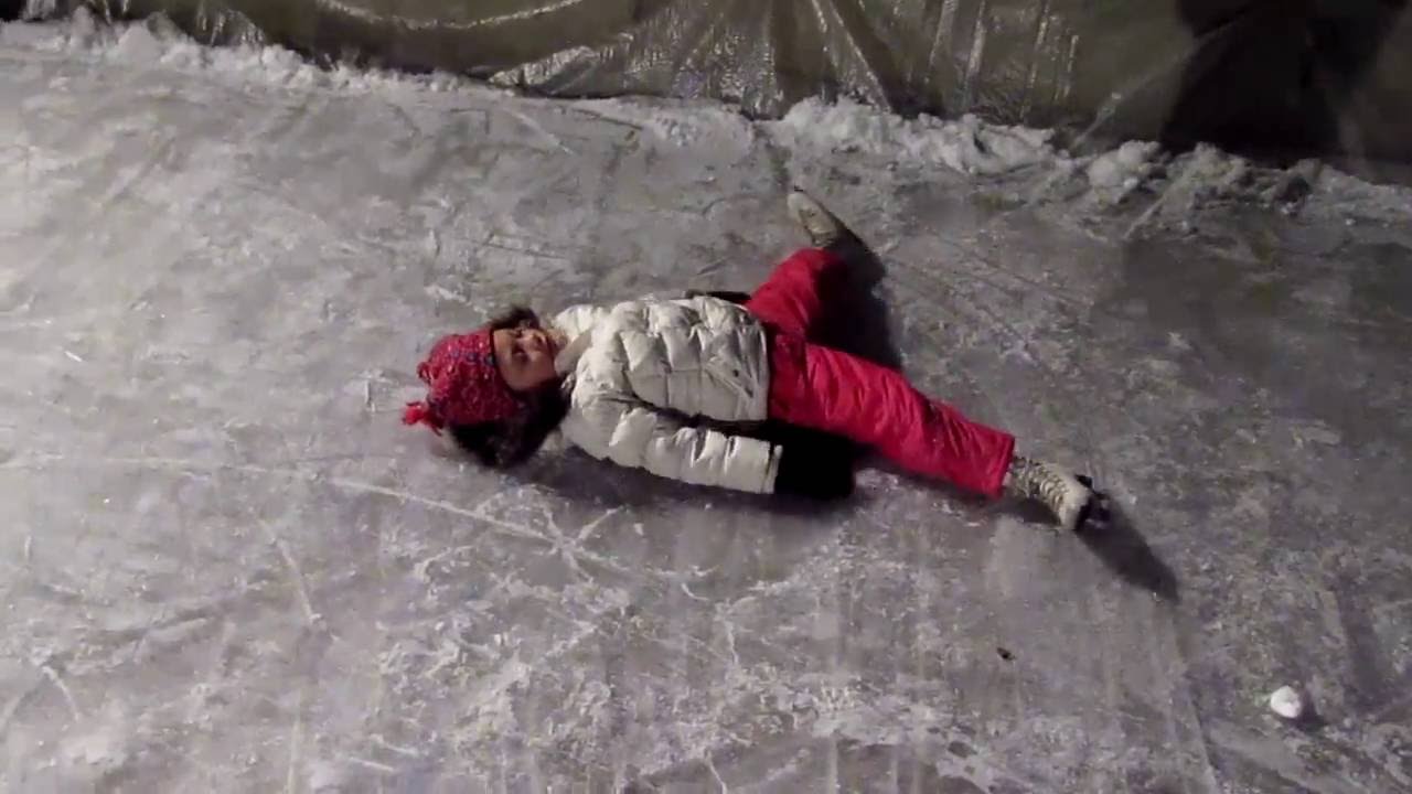 Everyone is FALLING DOWN! Ice Skating FAILS! - YouTube