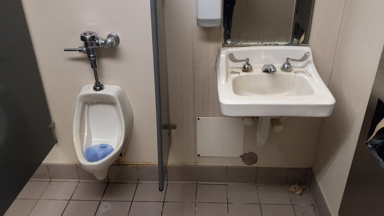 Walgreens Men's Restroom - YouTube