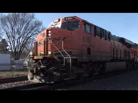 BNSF #8188 Leads WB Stacktrain. Olathe, KS 4/1/23 - YouTube