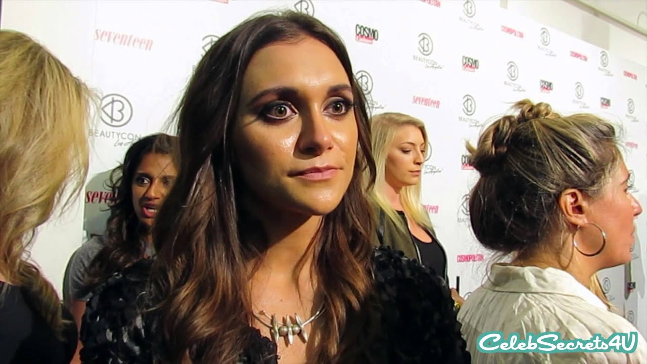 Alyson Stoner Interview - BeautyCon LA 2015 - YouTube
