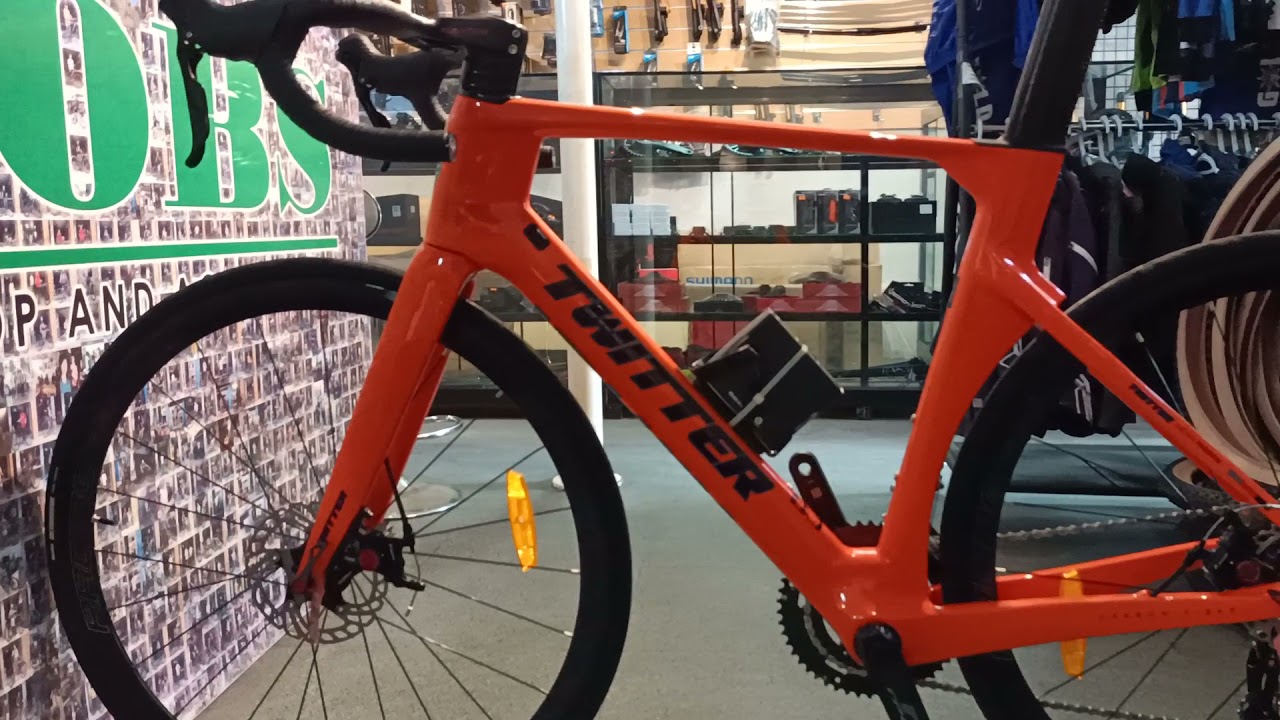 TWITTER R10 ROADBIKE - YouTube