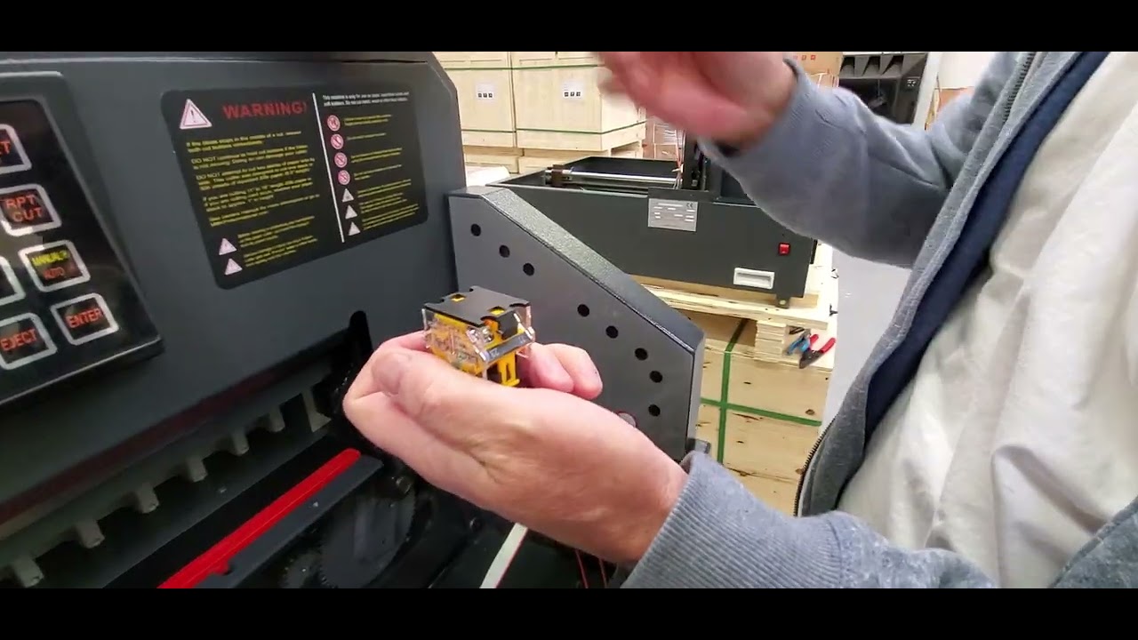 Guillotine XPC19 PRO - Replace Cut Button - YouTube